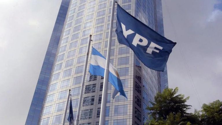 YPF cumple 100 años: hitos fundamentales que marcaron su historia | ANR ...