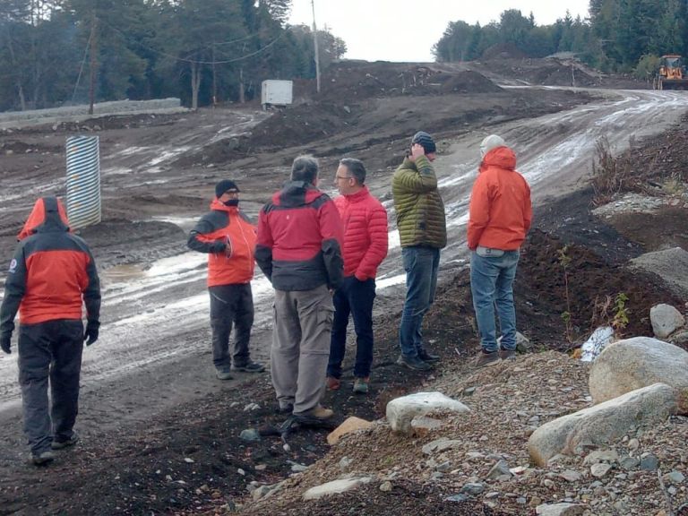 Analizan cómo afrontar la caída de rocas y remoción en masa de la ...